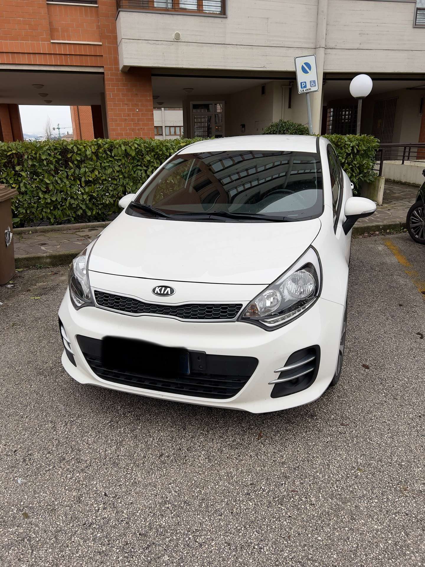 Kia Rio5p 1.4 crdi Cool Techno Pack E6