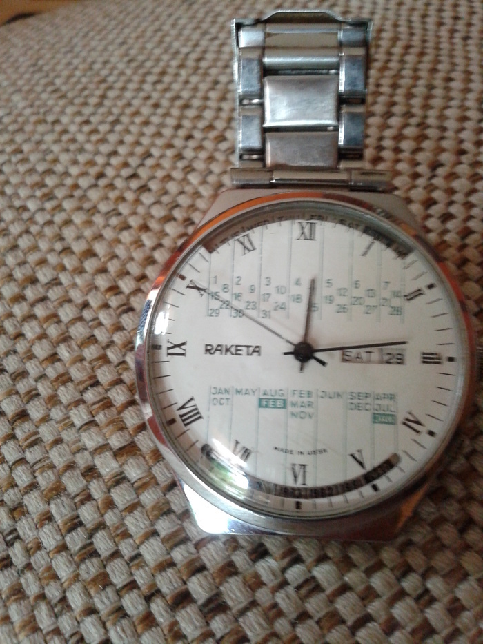 OROLOGIO DA POLSO RAKETA ANNI 80 MADE IN USSR