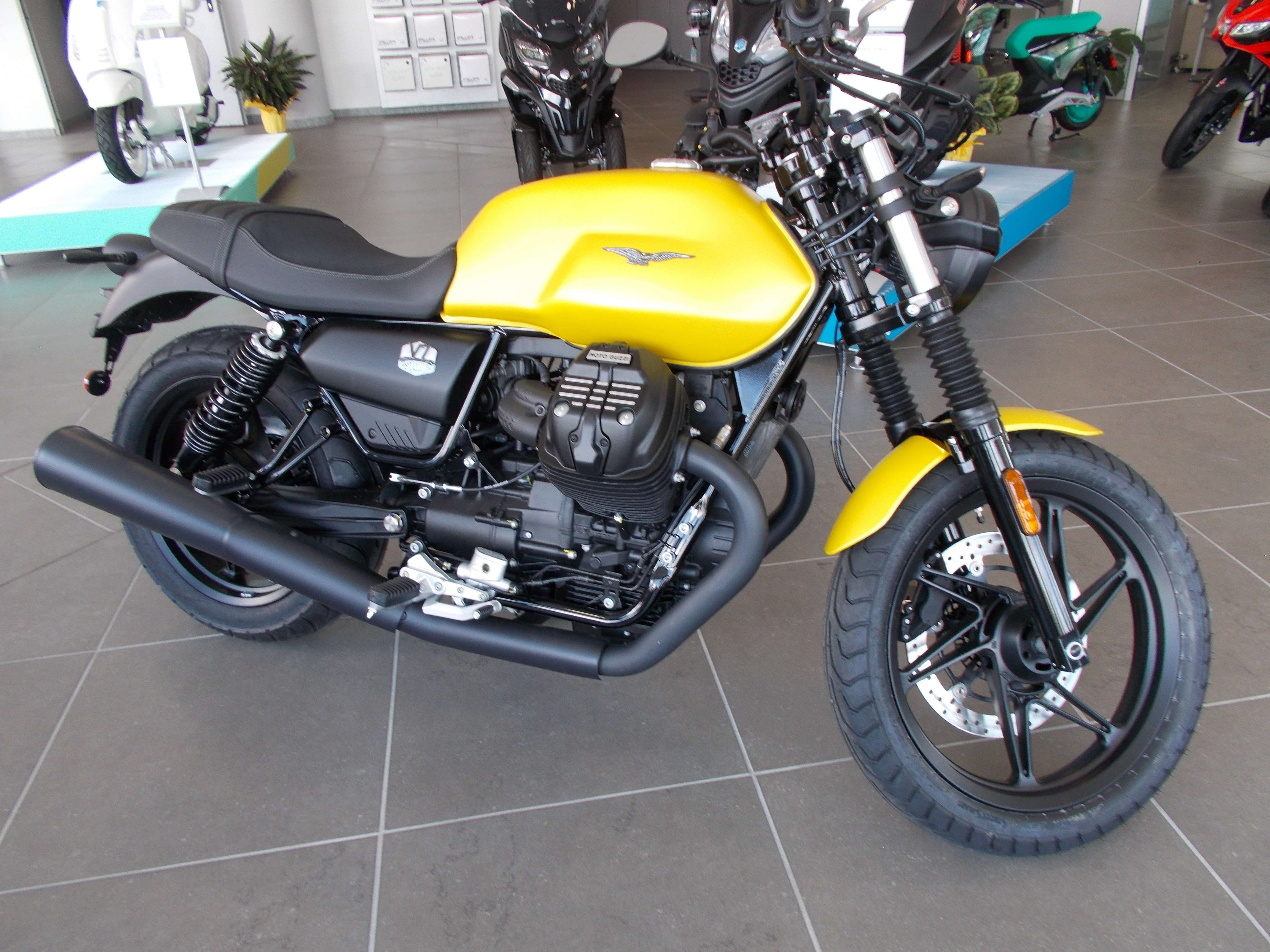 Moto Guzzi V 7STONE