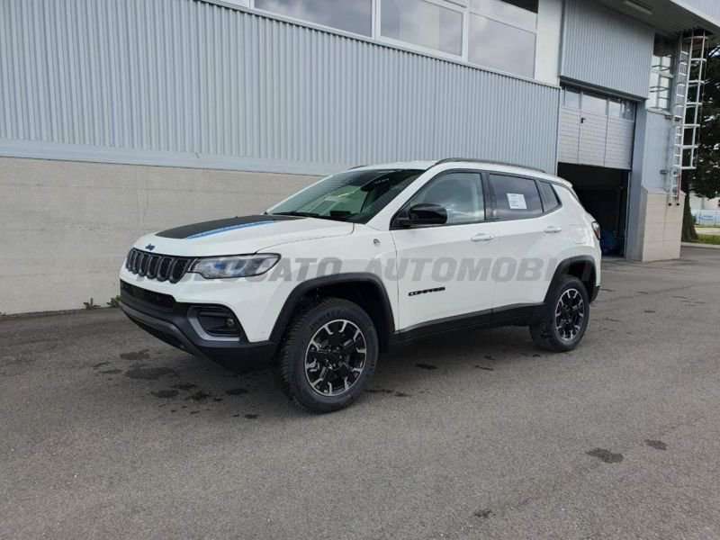 Jeep CompassMELFI PHEV Trailhawk 1.3 Turbo T4 PHEV 4xe AT6 24