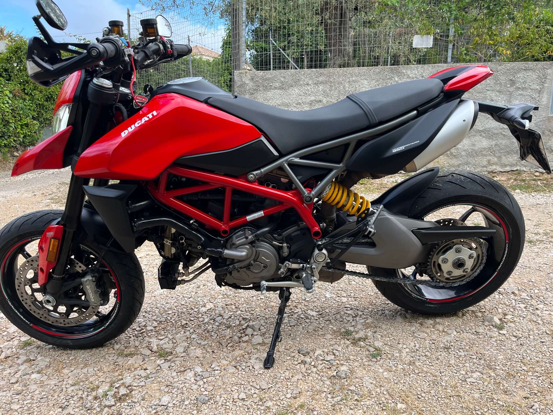 Ducati Hypermotard 950dotata di Qick Shift