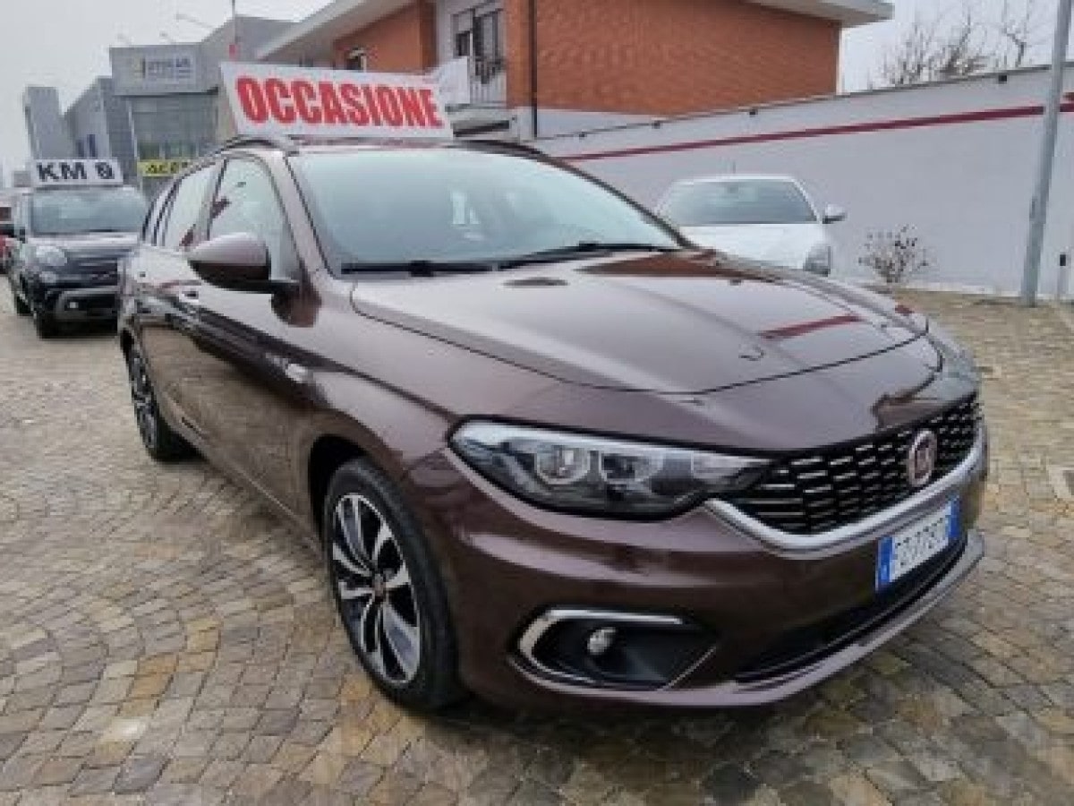 FIAT Tipo (2015-->) Tipo 1.6 Mjt S&S SW Lounge