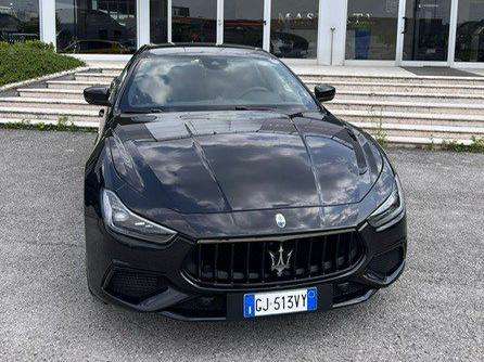 Maserati Ghibli3.0 V6 350 CV Modena Nerissimo Pack