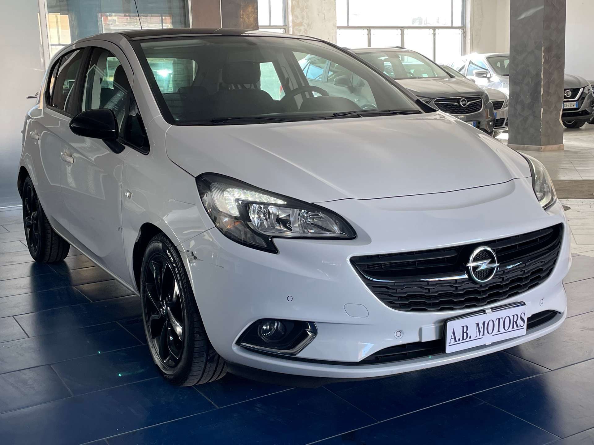 Opel CorsaCorsa 5p 1.3 cdti B-COLOR