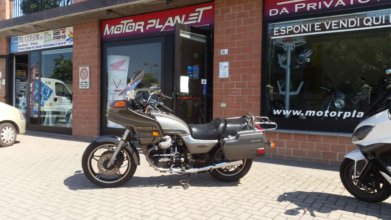 Honda CX 650GL 650 silver wing