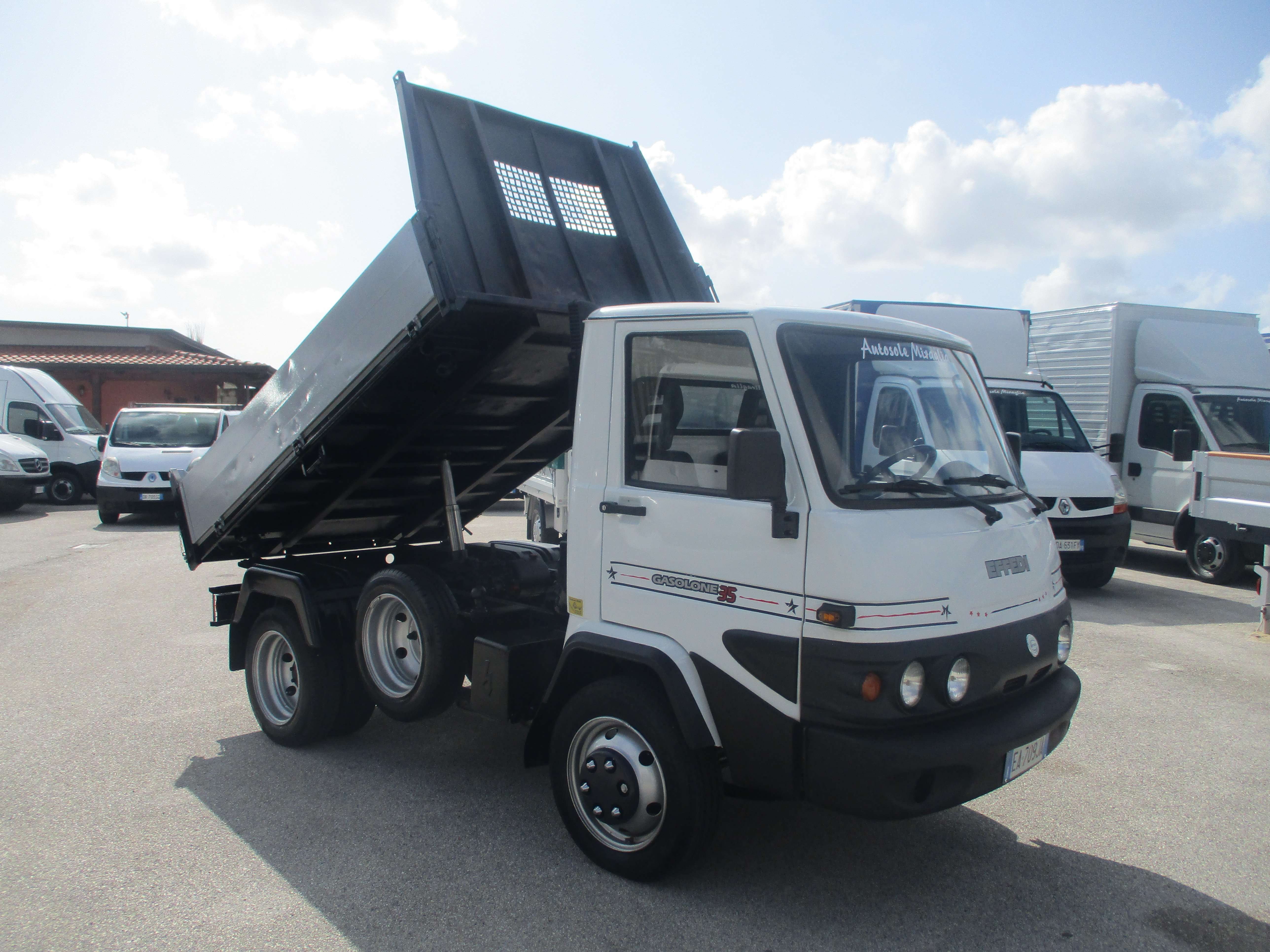 Iveco DailyGASOLONE 35 GEMELLATO 1.5 RIBALTABILE TRILATERALE