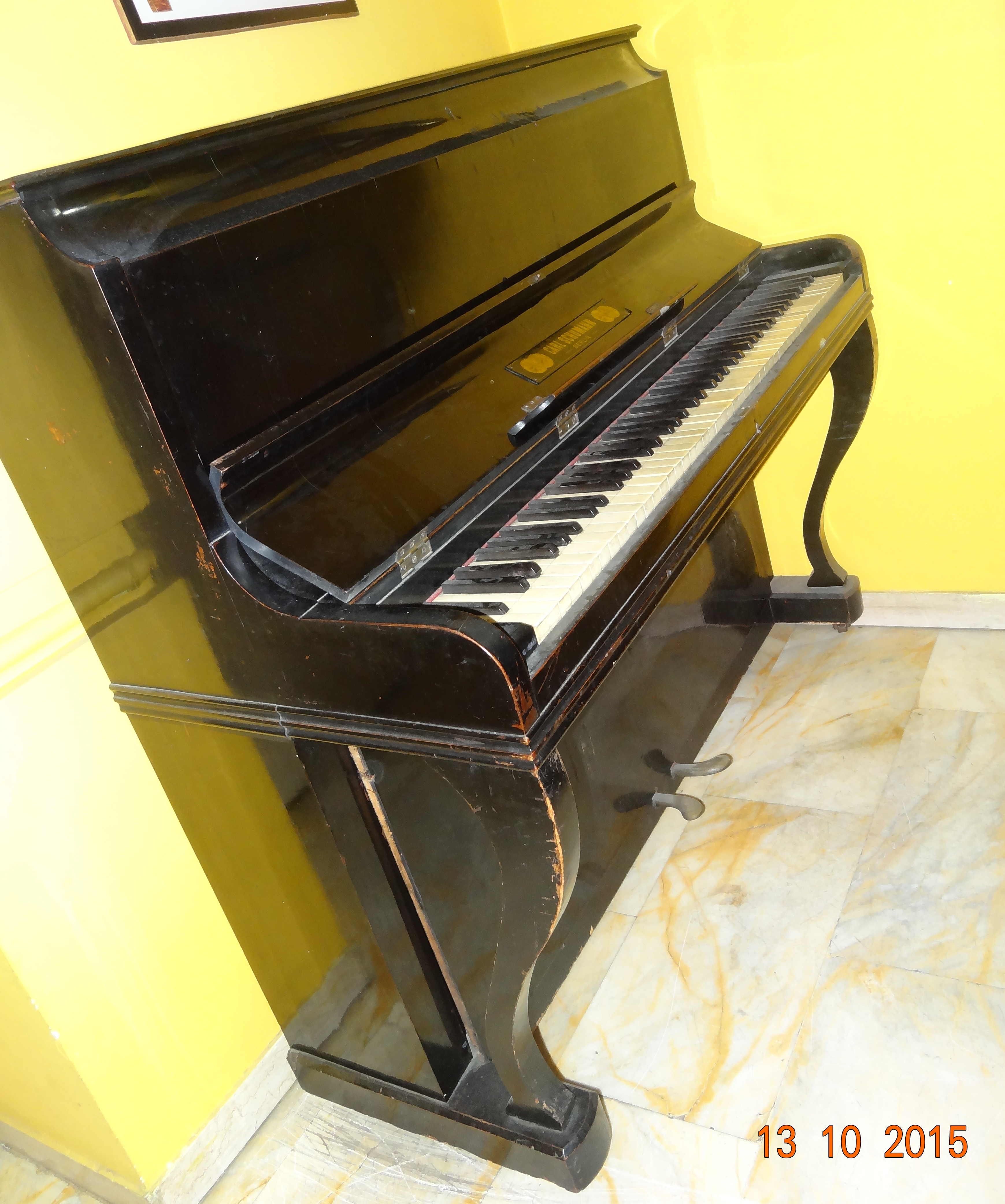 PIANOFORTE VERTICALE ANNO 1898