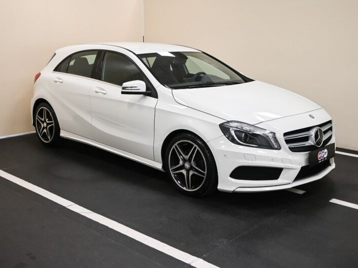 MERCEDES Classe A (W176) A 200 BlueEFFICIENCY Premium