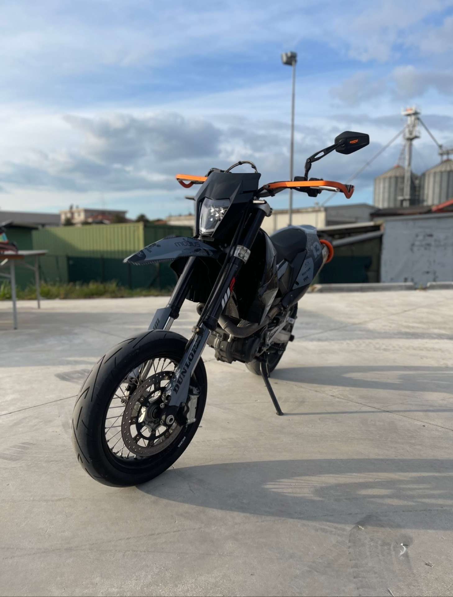 KTM 690 SMC