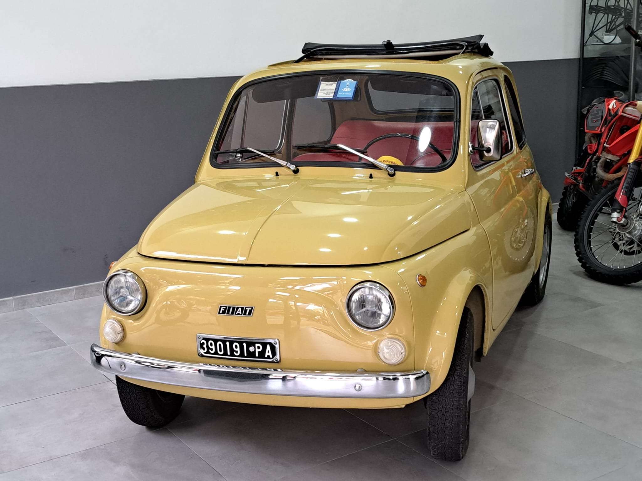 Fiat 500FIAT 500 R