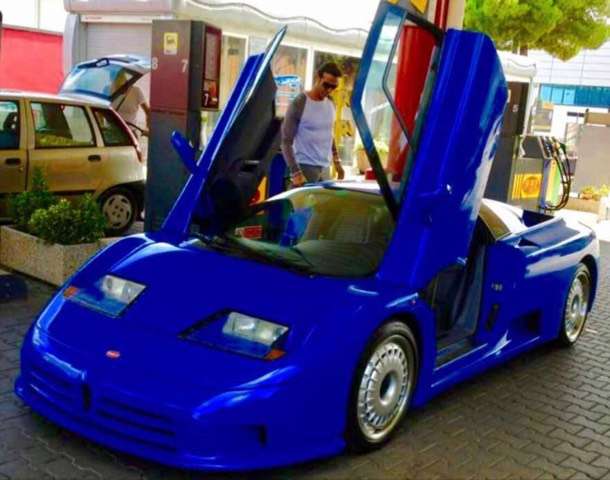 Bugatti EB 110GT