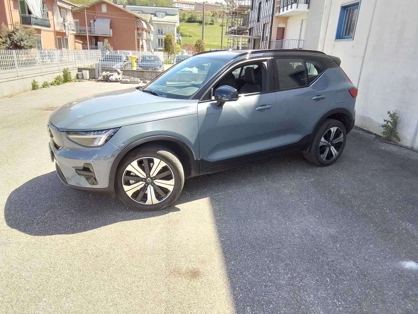 Volvo XC40Recharge Core, Single Motor, Elettrica