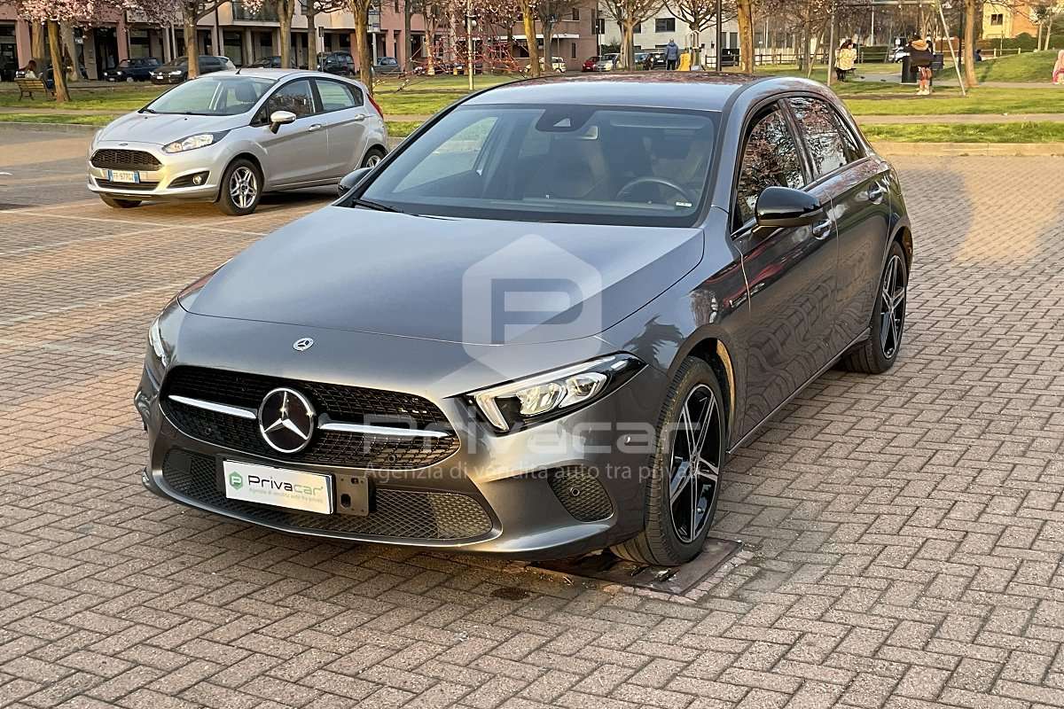 Mercedes-Benz A 250A 250 e Automatic EQ-Power Business