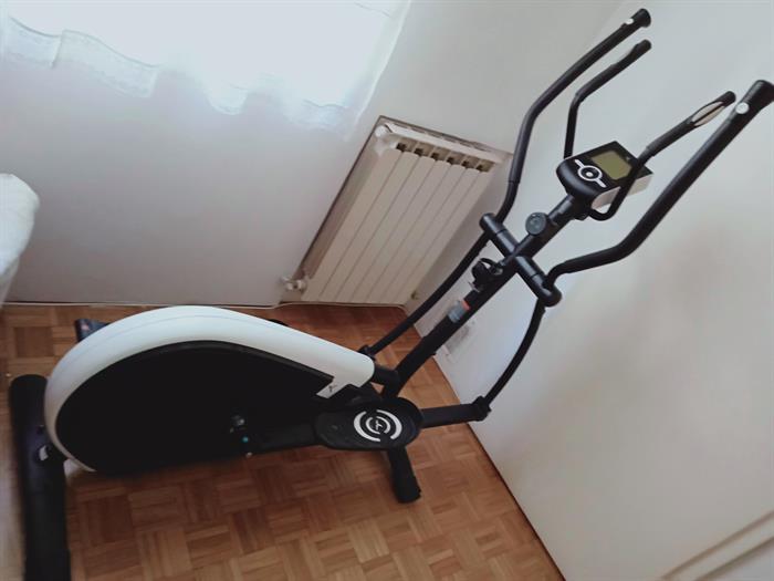 BICICLETTA ELITTICA PROFESSIONALE DOMYOS VE 680