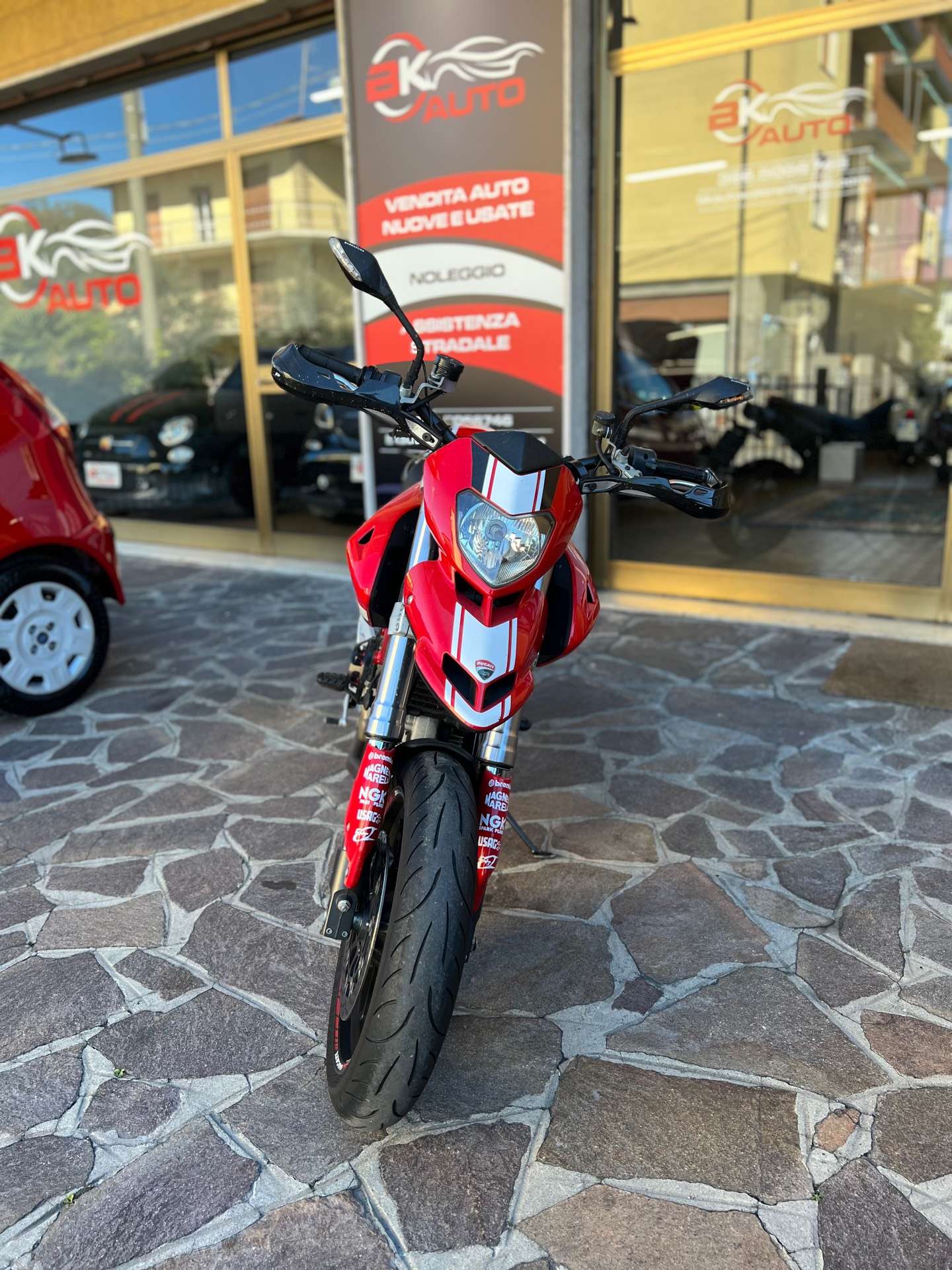 Ducati Hypermotard 1100