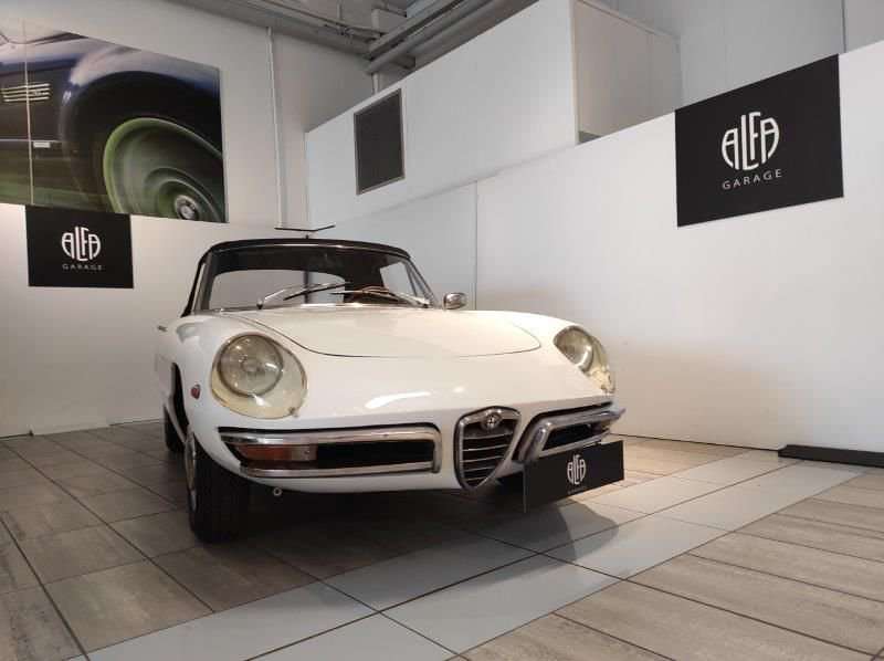 Alfa Romeo SpiderSpider 1750 Veloce (tipo 105.57) "osso di seppia"