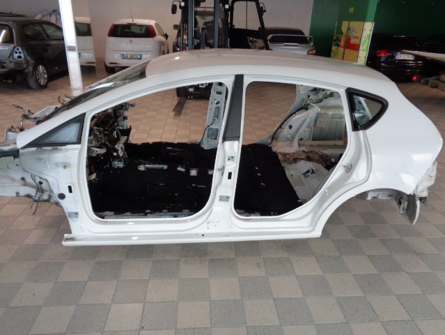 SOTTOPORTA SINISTRO PER SEAT LEON 1P ANNO 2009