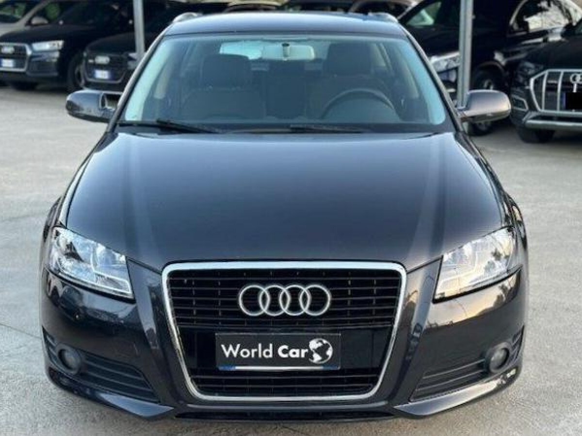 AUDI A3 2ª serie A3 SPB 1.6 TDI 105 CV CR Ambition