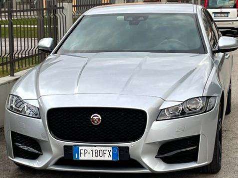 Jaguar XFXF II Berlina 2.0d i4 R-Sport awd 240cv auto my18