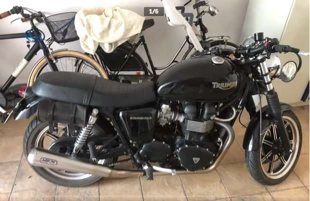 Triumph Bonneville SEBlack