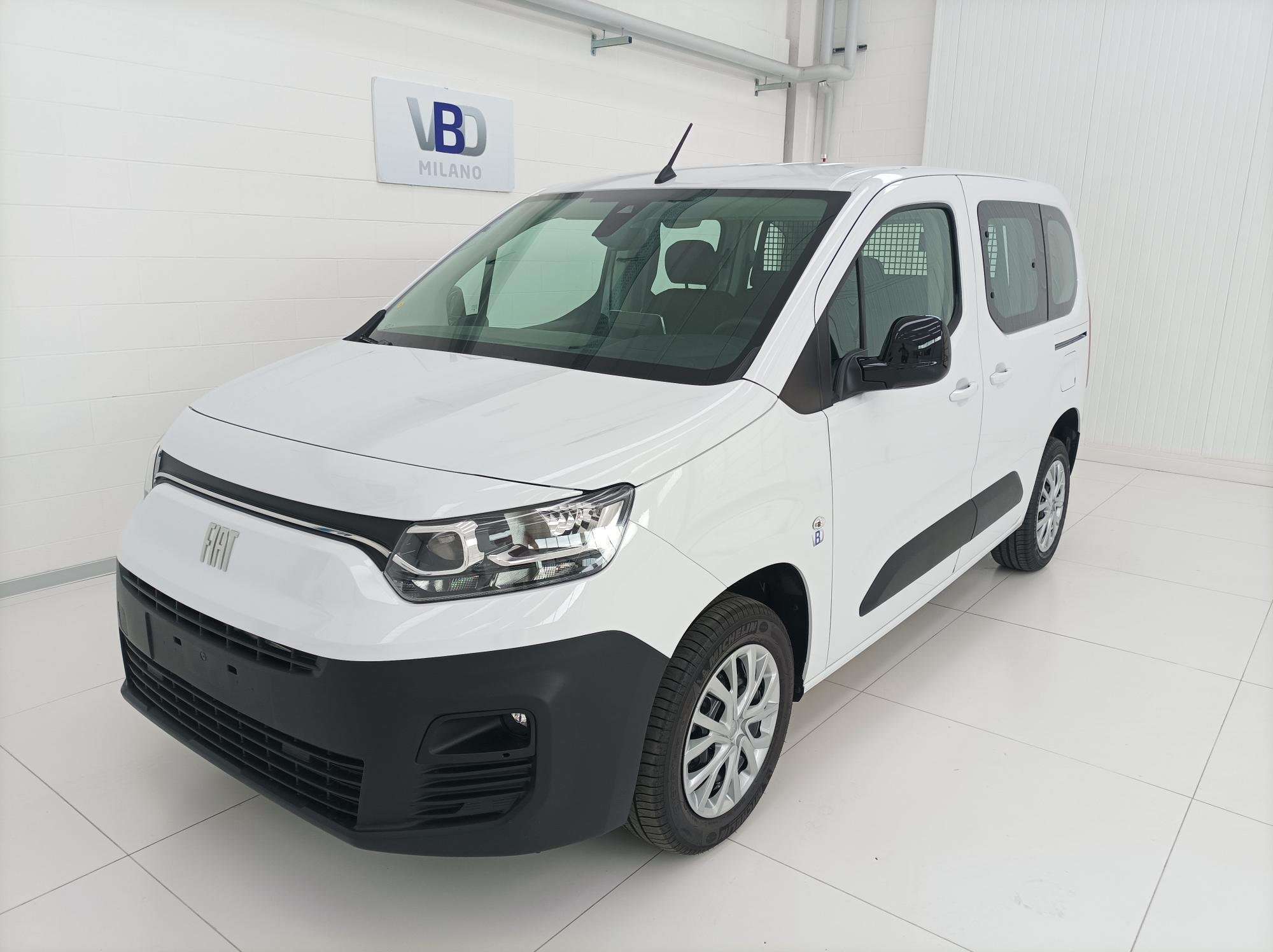 Fiat DobloCOMBI CH1 1.5 Blue Hdi 100cv NUOVO