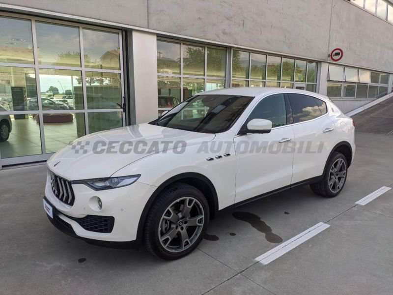 Maserati Levante3.0 V6 250cv auto my19