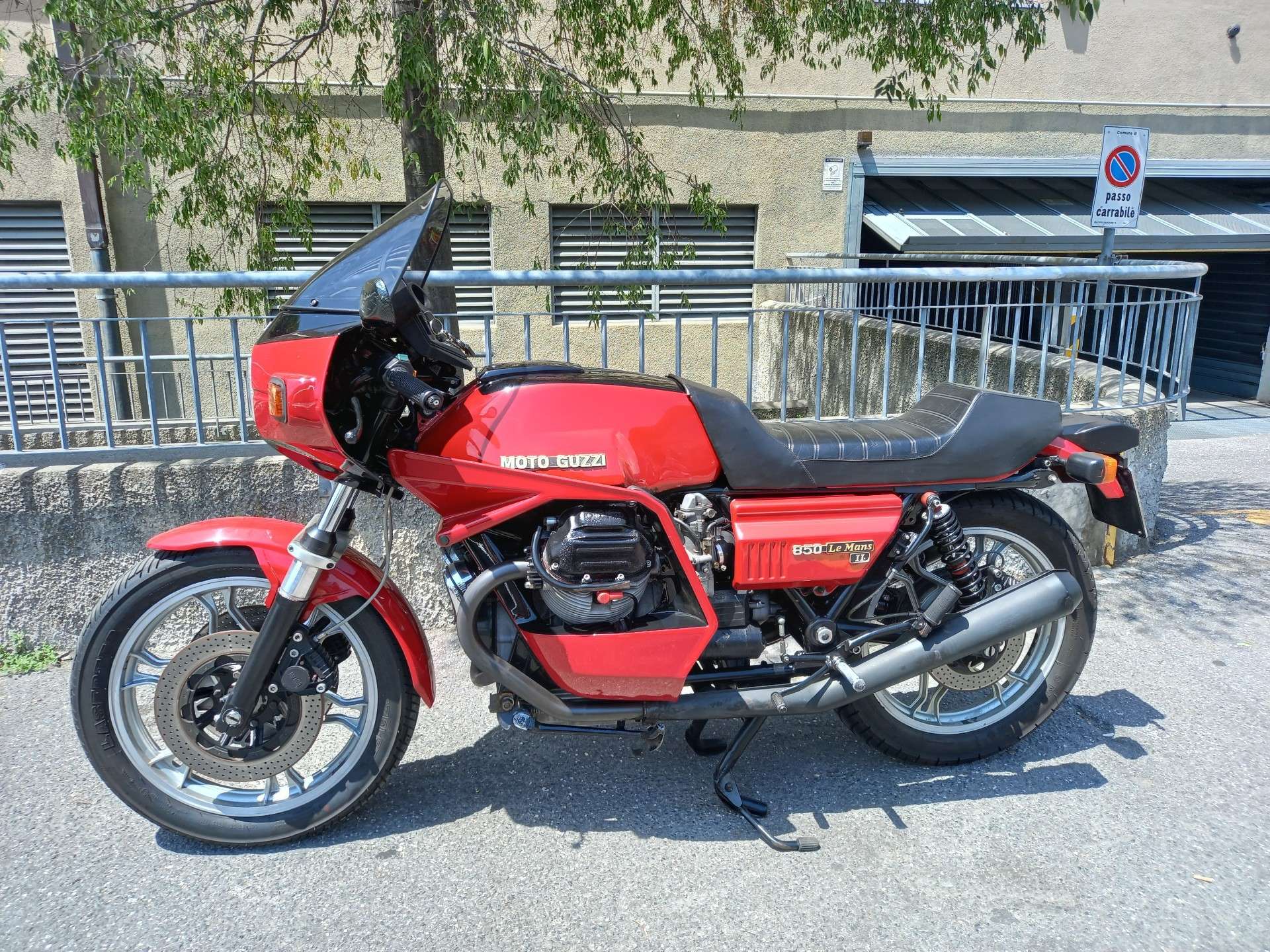 Moto Guzzi 850 Le MansII