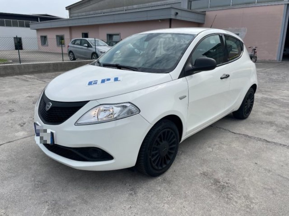 LANCIA Ypsilon 3ª serie Ypsilon 1.2 69 CV 5 porte GPL Ecochic Elefantino Blu