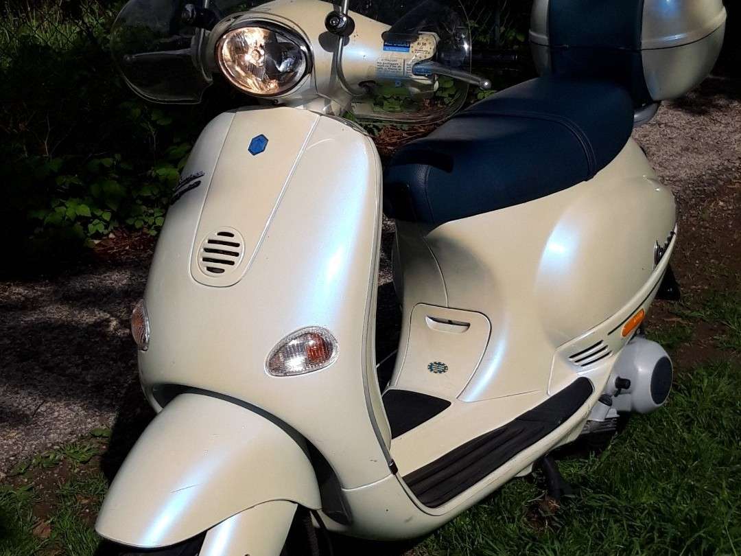 Piaggio ET 4Vespa ET4 150cc