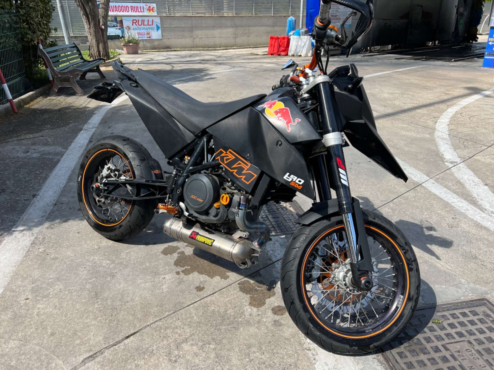 KTM 690 Supermoto