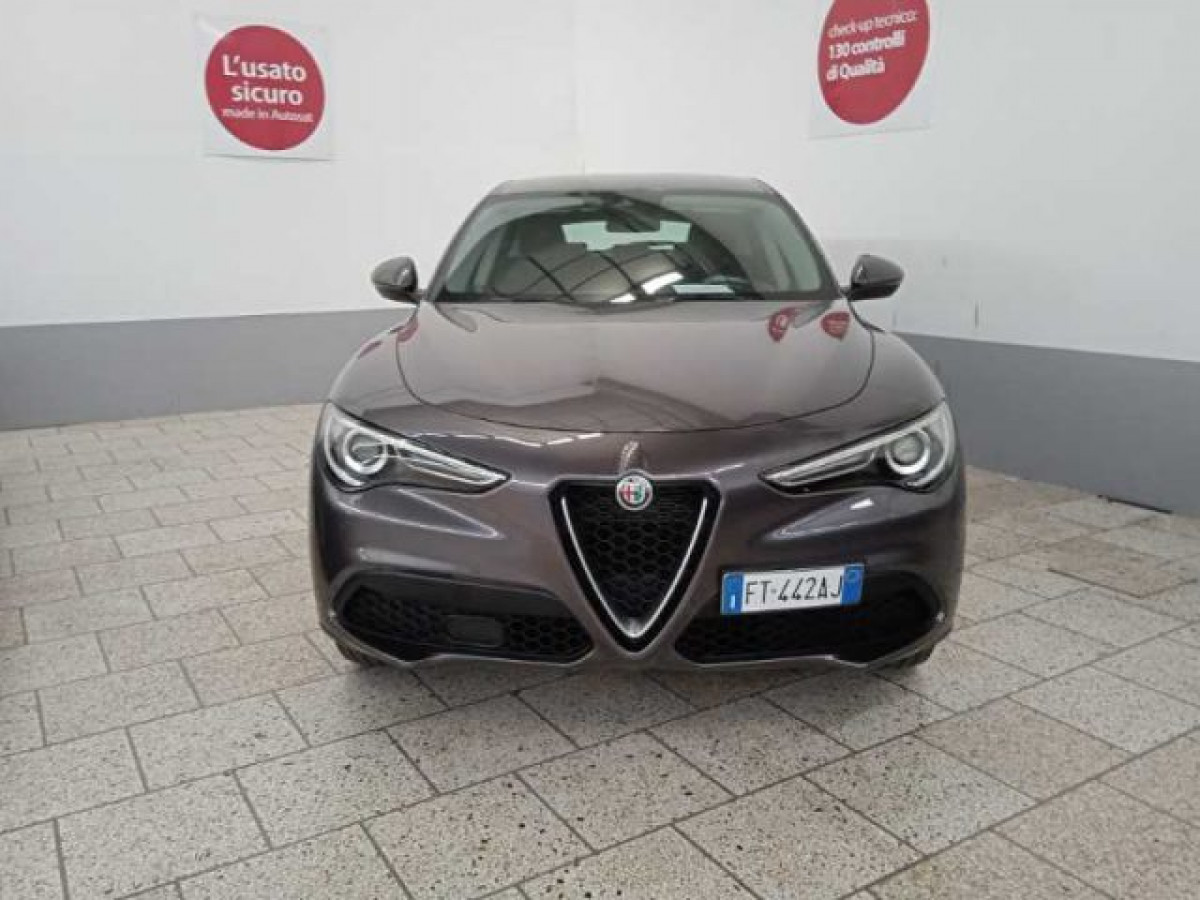 ALFA ROMEO Stelvio Stelvio 2.2 Turbodiesel 190 CV AT8 Q4 Business