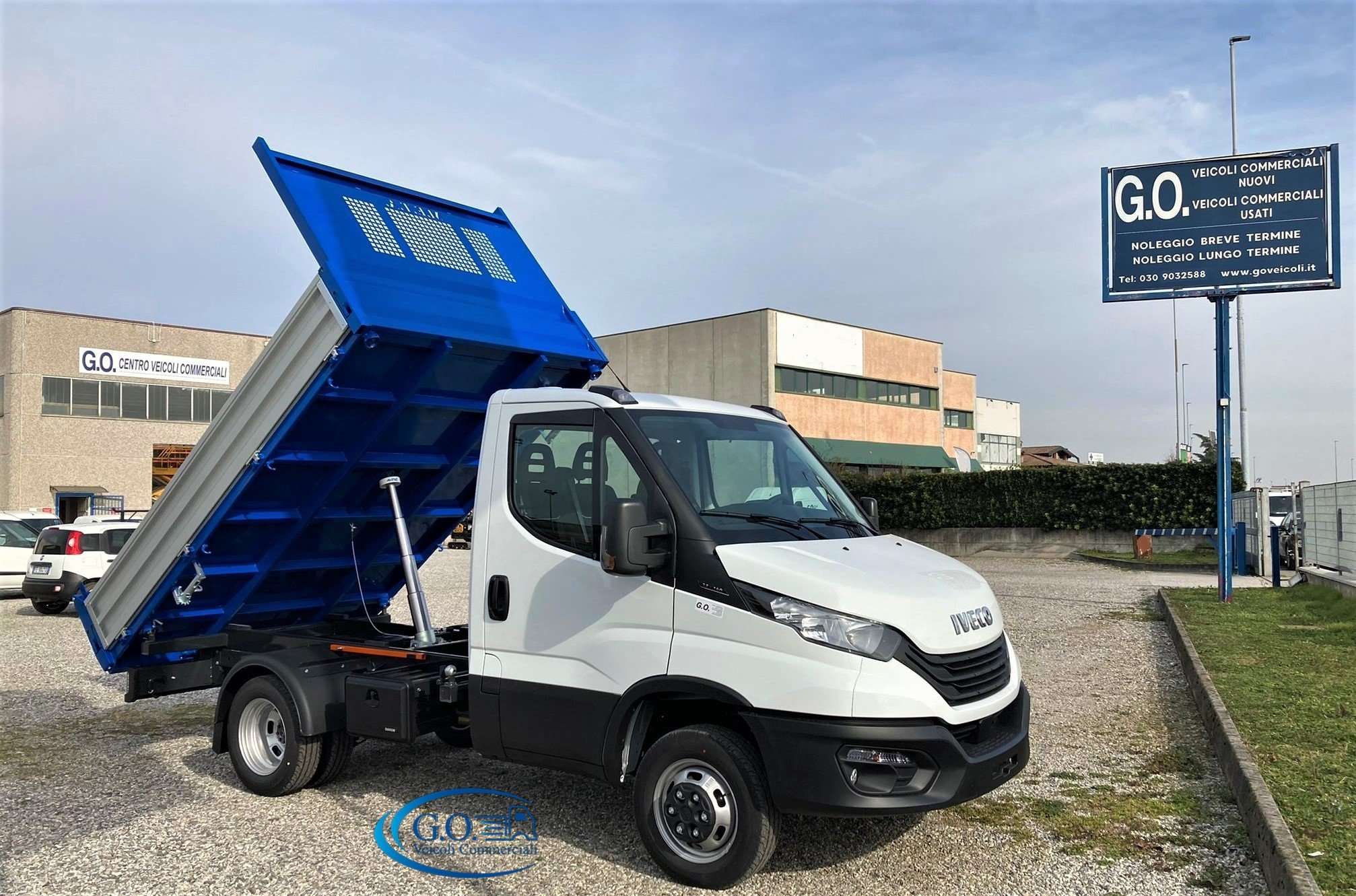 Iveco Daily2.3  C14 EURO VI E CON RIBALTABILE TRILATERALE