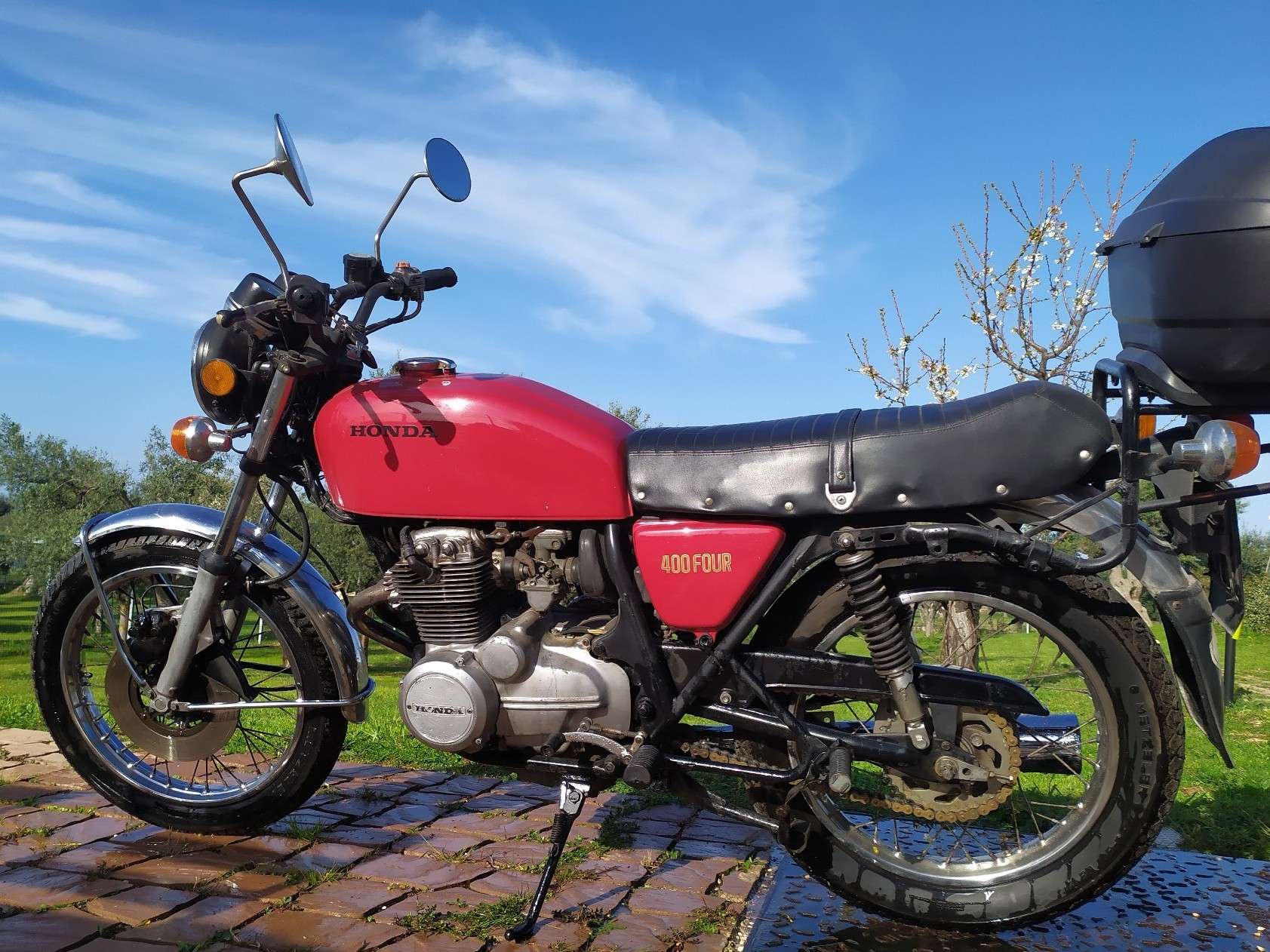 Honda CB 400four