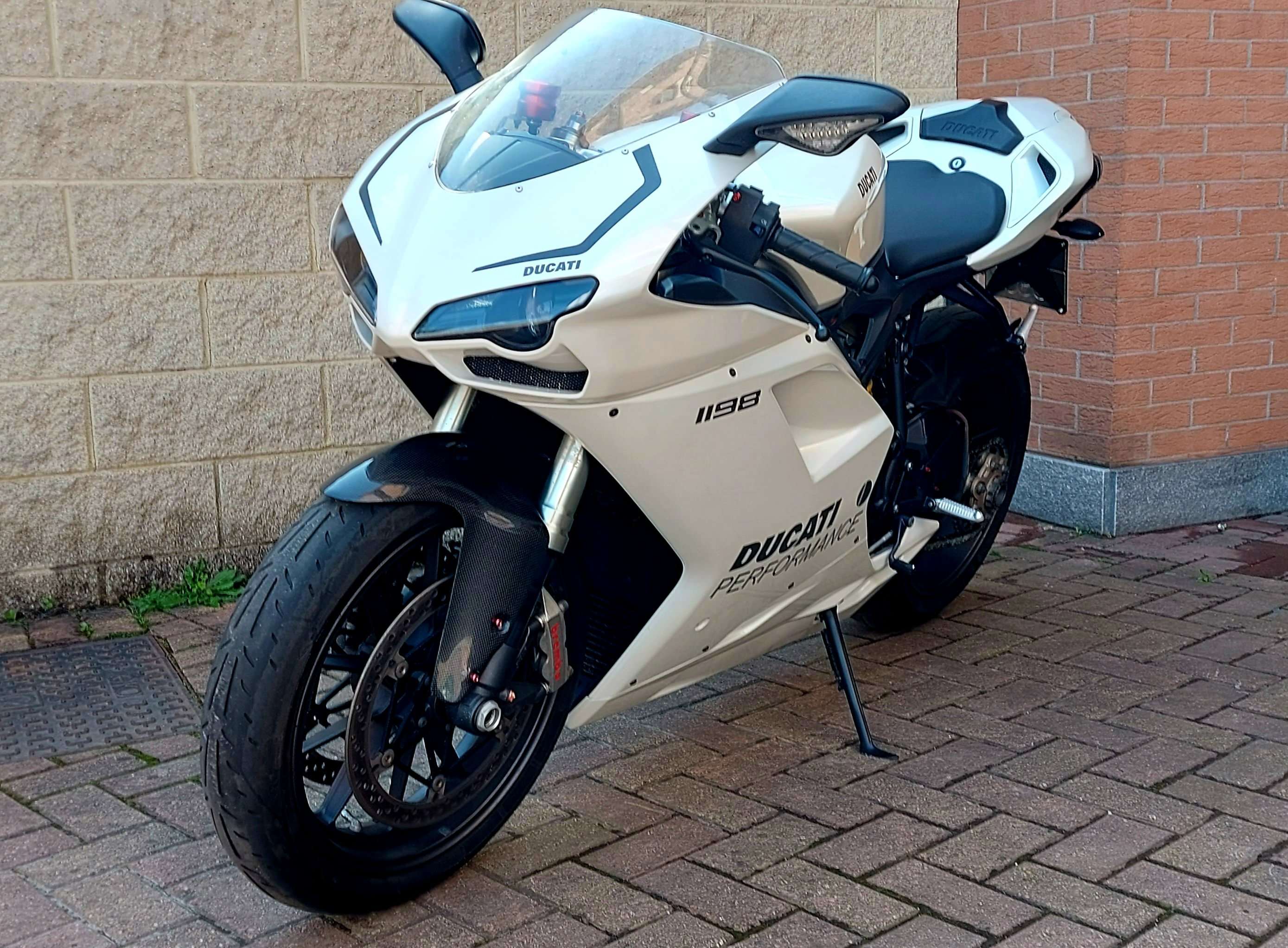 Ducati 1198"Bianco Perla"