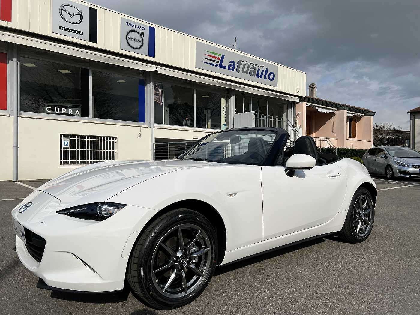 Mazda MX-54ª serie 1.5L Skyactiv-G Exclusive-Line