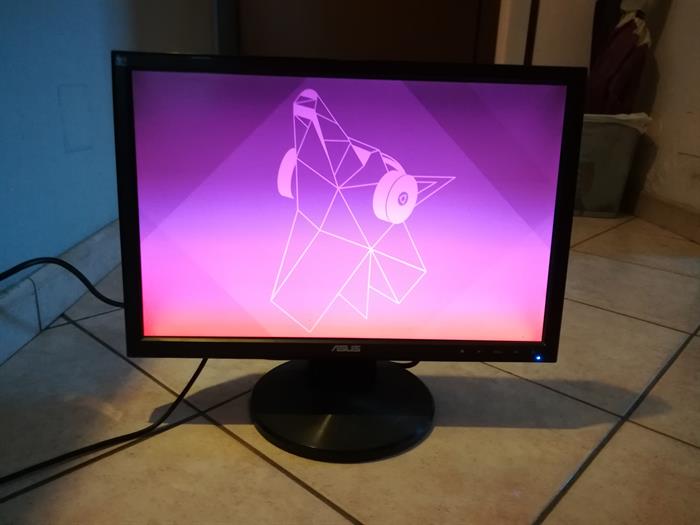 MONITOR LCD 19" WIDE