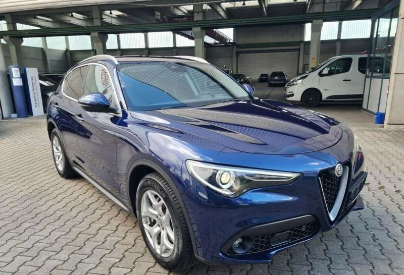 Alfa Romeo Stelvio2.2 Turbodiesel 160 CV AT8 RWD Business