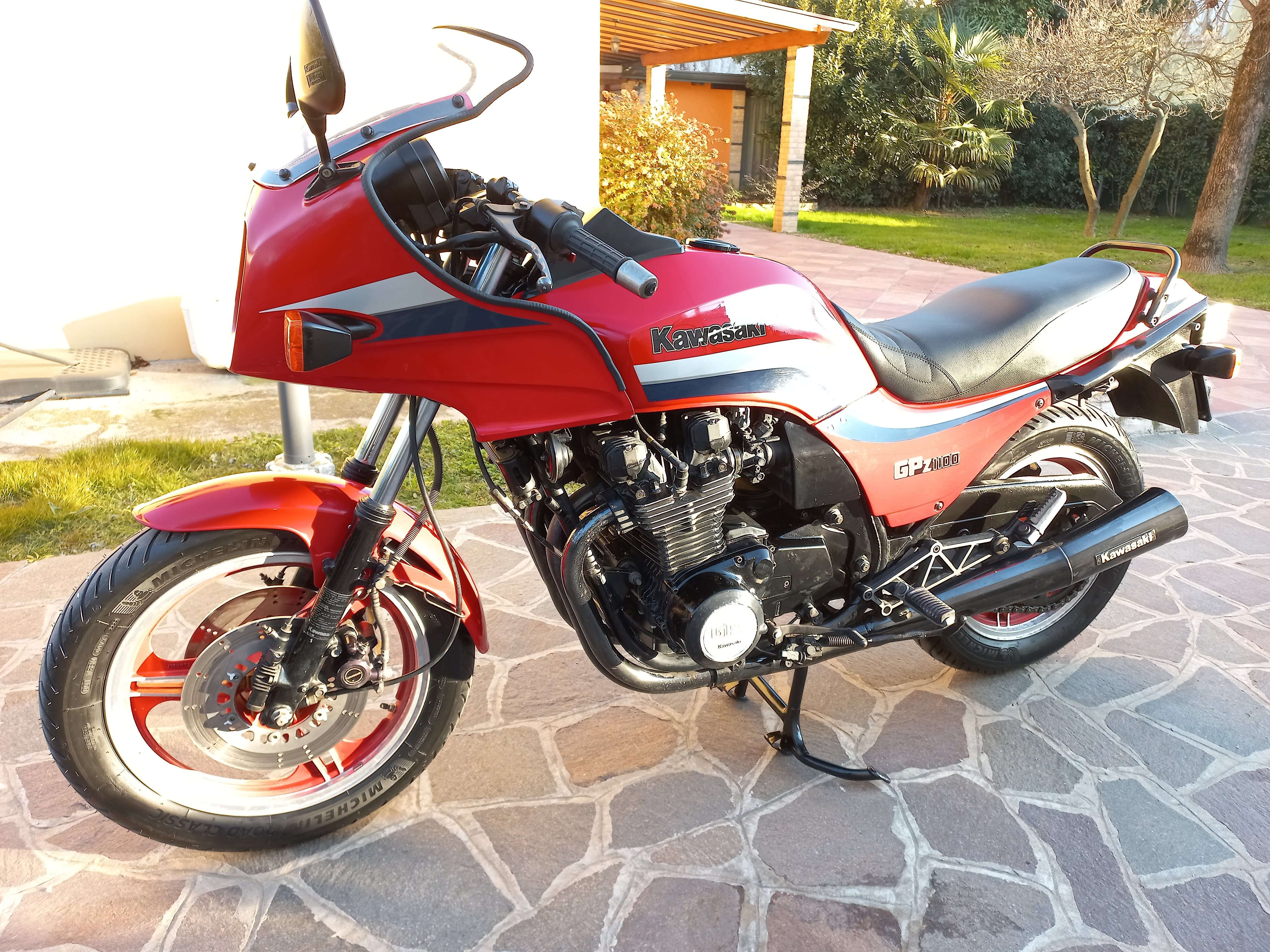 Kawasaki GPZ 1100Unitrak