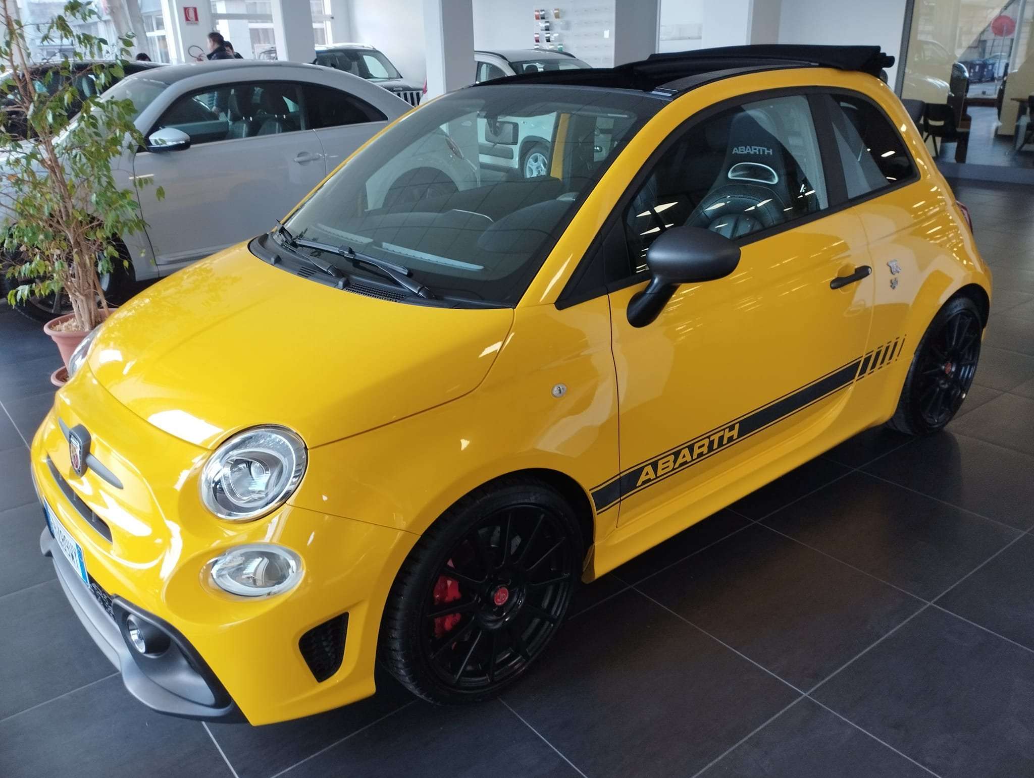 Abarth 595C595C 1.4 t-jet Competizione 180cv