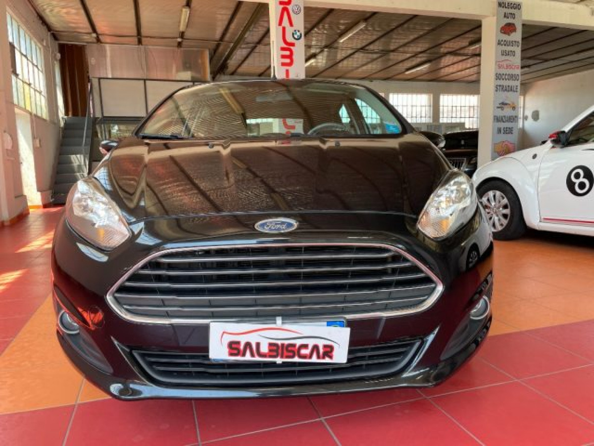 FORD Fiesta 6ª serie Fiesta 1.4 5 porte Bz.- GPL