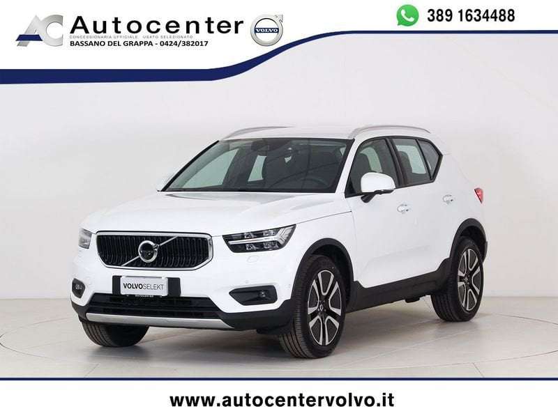 Volvo XC40T2 Momentum Pro