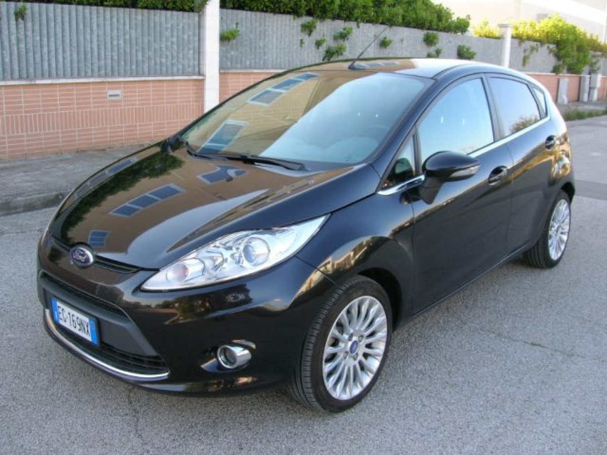 FORD Fiesta 6ª serie Bs Fiesta 1.6 TDCi 95CV 5p. Titanium Bs.