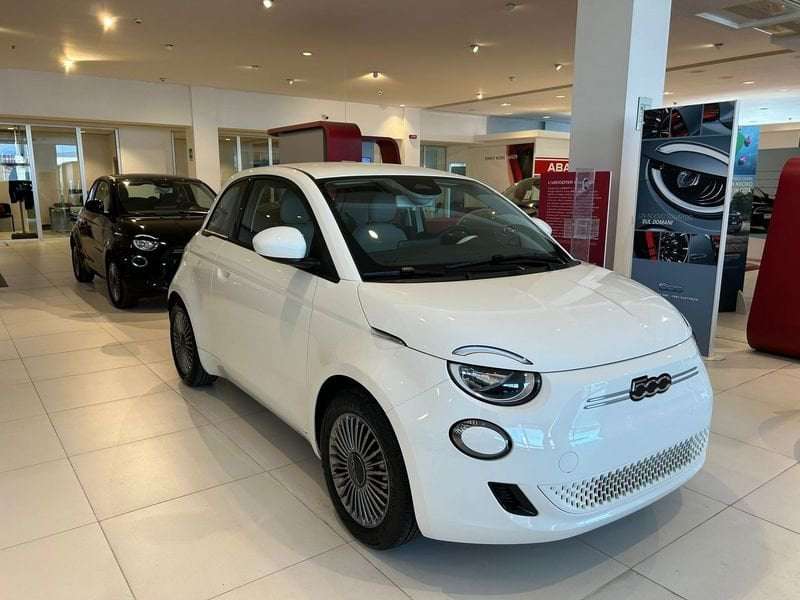 Fiat 500eIcon Berlina