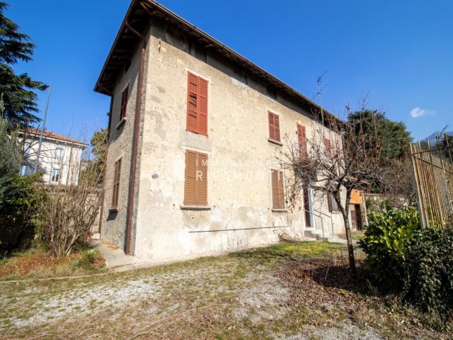 Villa  al rustico singola in vendita a calolziocorte