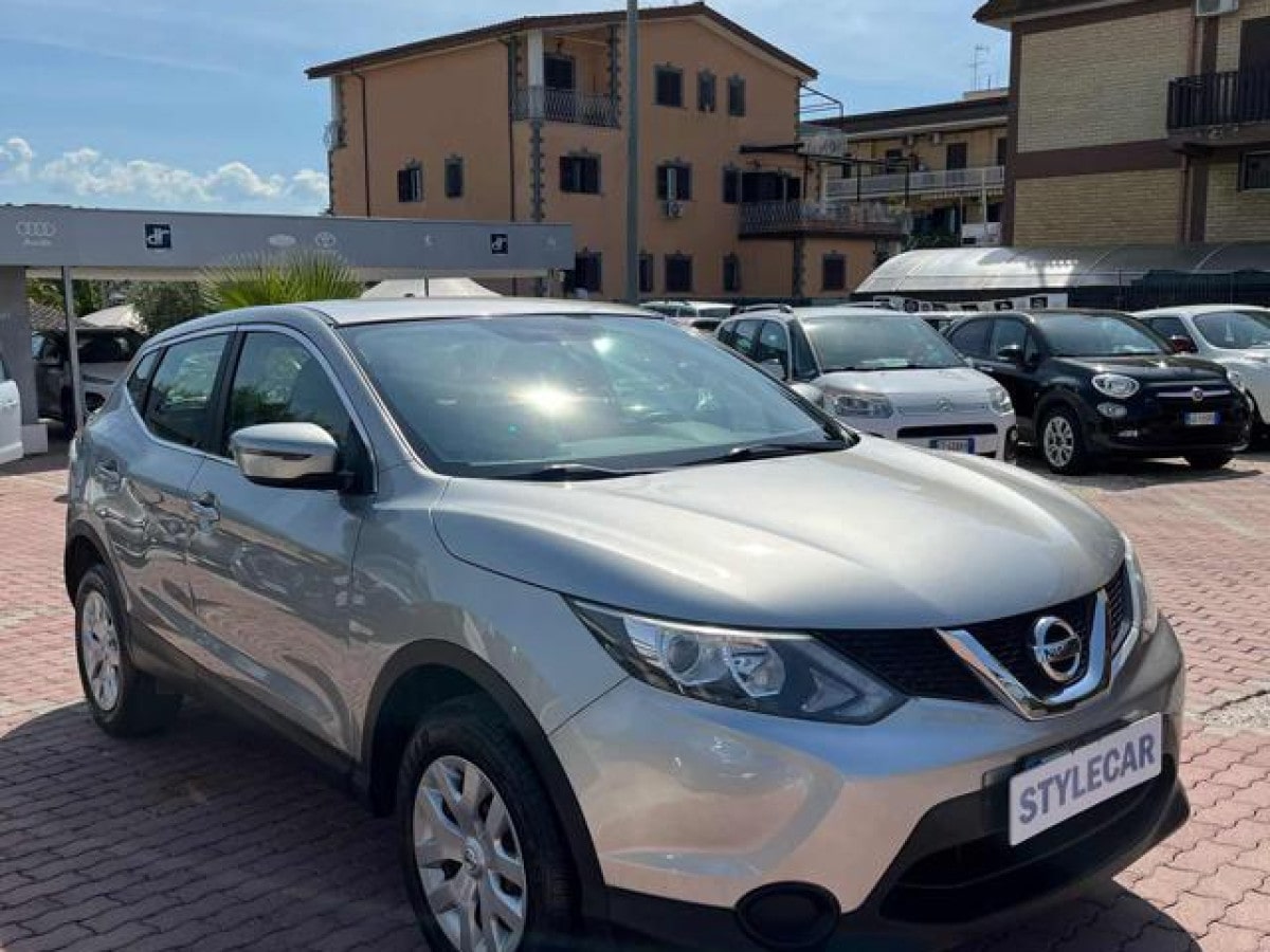 NISSAN Qashqai 2ª serie Qashqai 1.2 DIG-T Visia