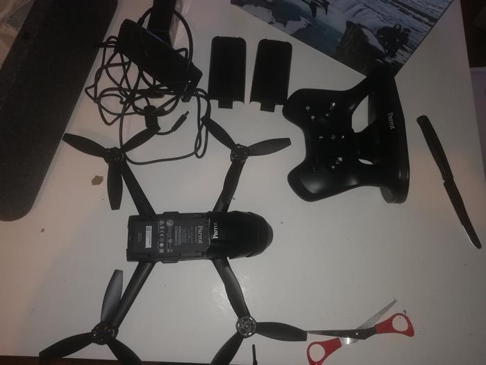 DRONE PAROOT BEBOP 2