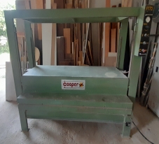 Pressa ad aria compressa modello FT72 mis. larg. 100 x lun.  220 cm 