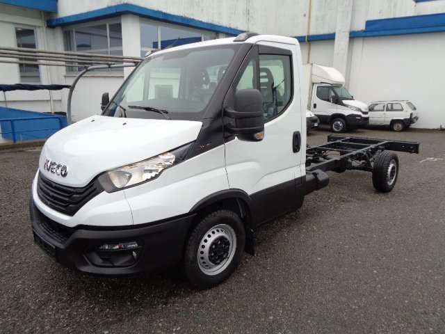 Iveco Daily35S18 cabinato PASSO 4100mm