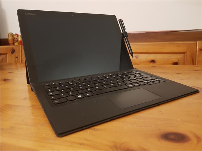 LENOVO MIIX 700