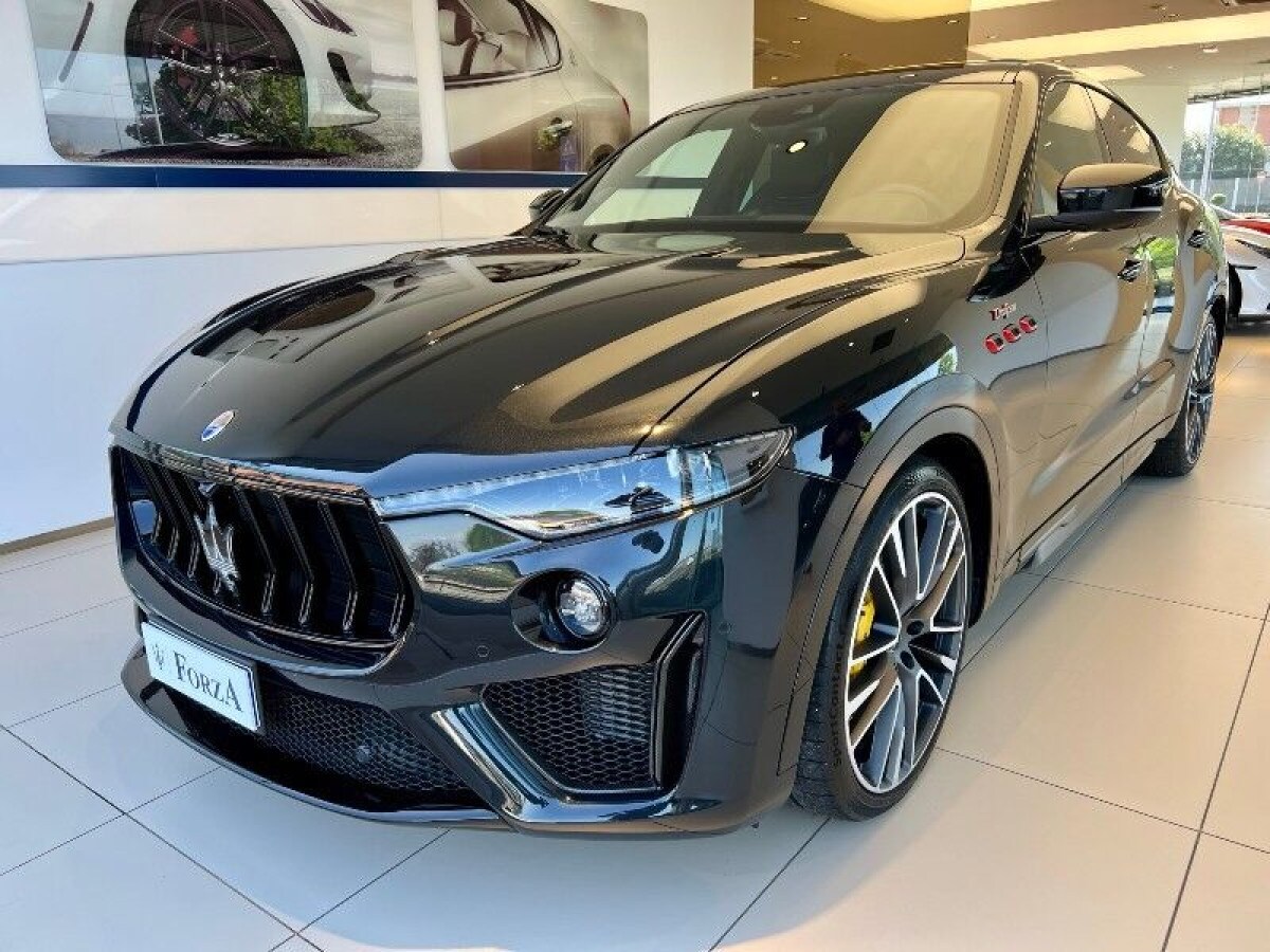 MASERATI Levante Levante V8 580 CV AWD Trofeo